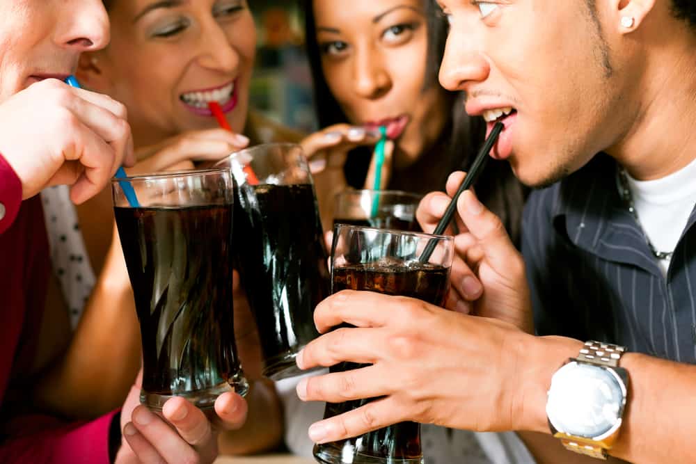 ¿Por qué nos volvemos adictos a los refrescos? | Familias